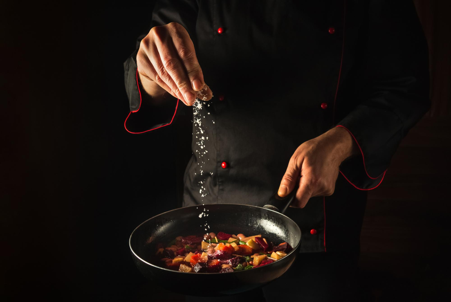 9 cooking habits restaurant chefs wish you’d stop doing at home