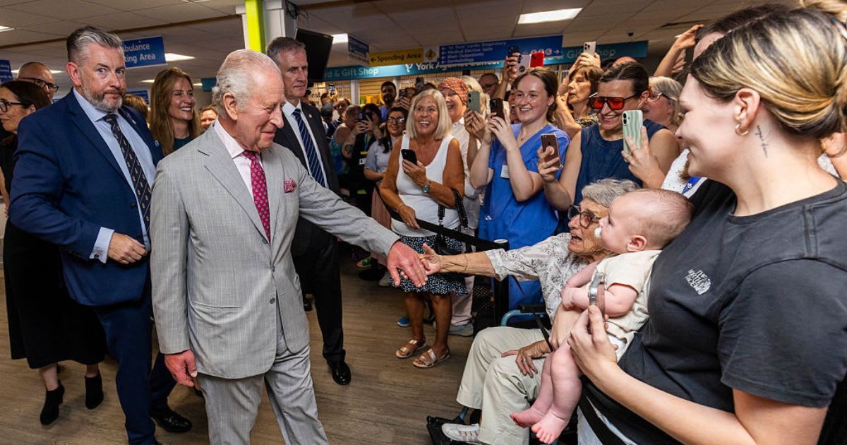 King Charles wins hearts with sweet gesture for cancer patients during ...