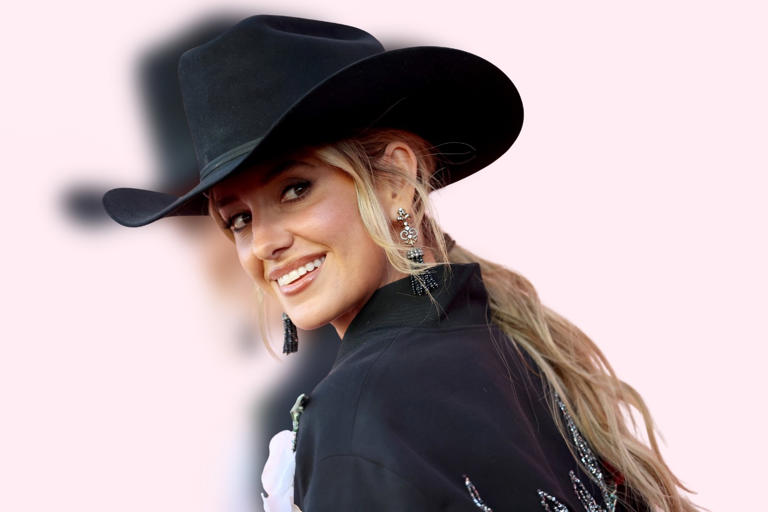 Lainey Wilson recalls embarrassing moment her dad asked Miranda Lambert ...