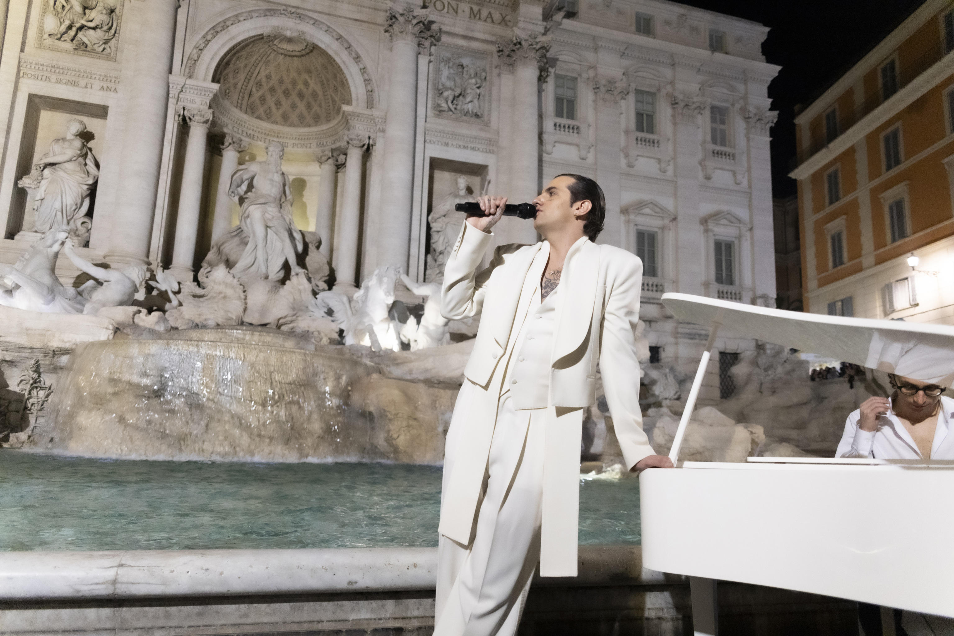Rapper Achille Lauro to debut first Dondup collection at San Siro ...