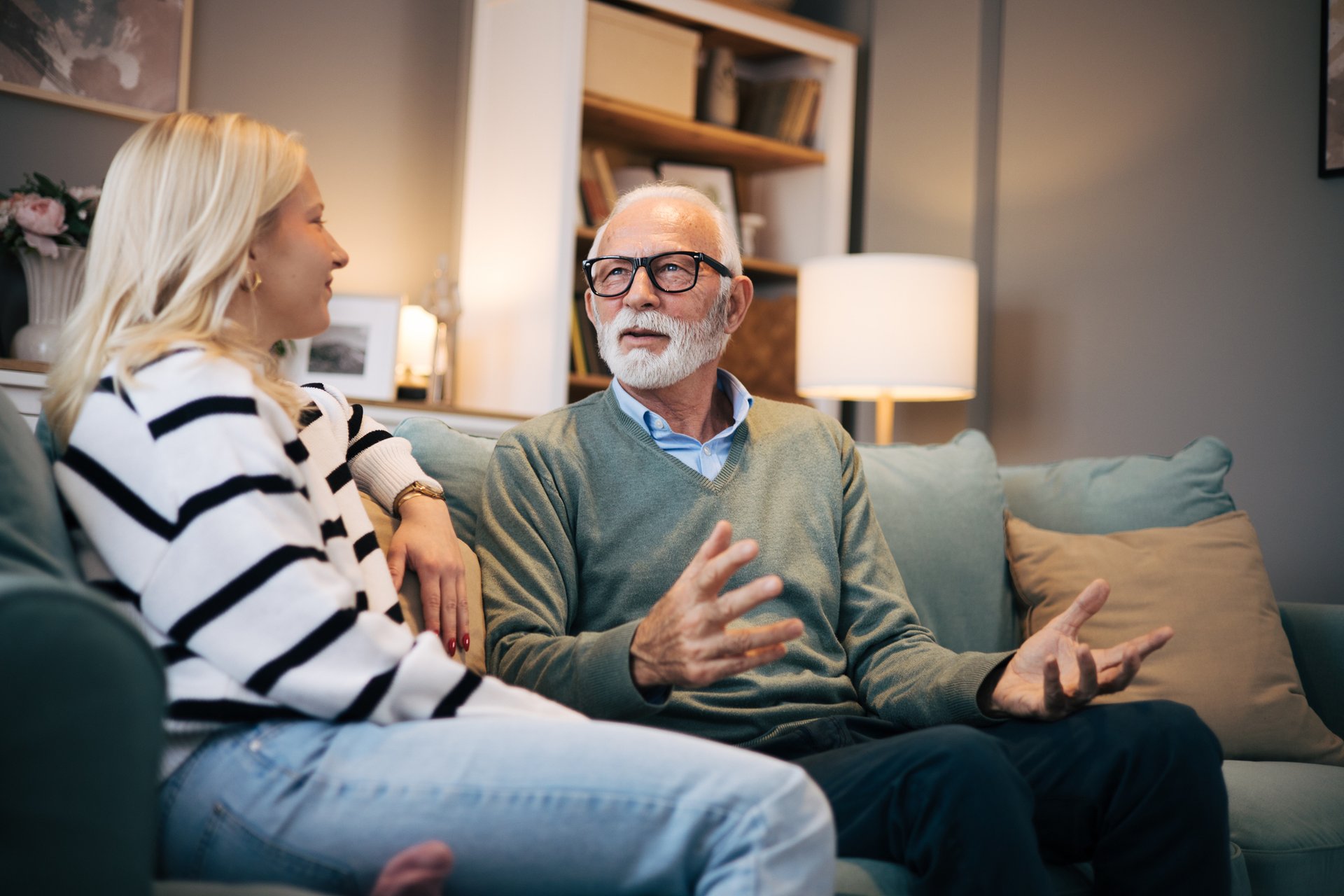 Faul, empfindlich, dauernd online? Diese 9 Dinge nerven Boomer gewaltig ...
