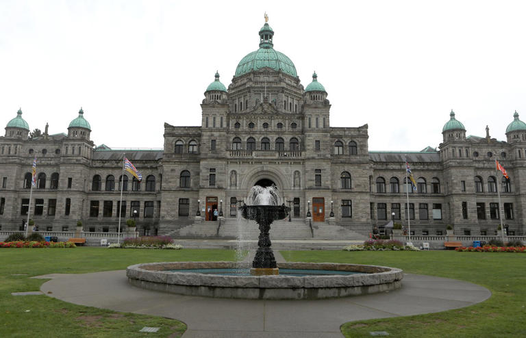 BC law coming to mandate dashboard cameras for commercial vehicles
