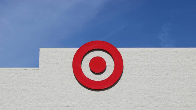 Discover Target's $10 planter that looks just like a $100 designer version