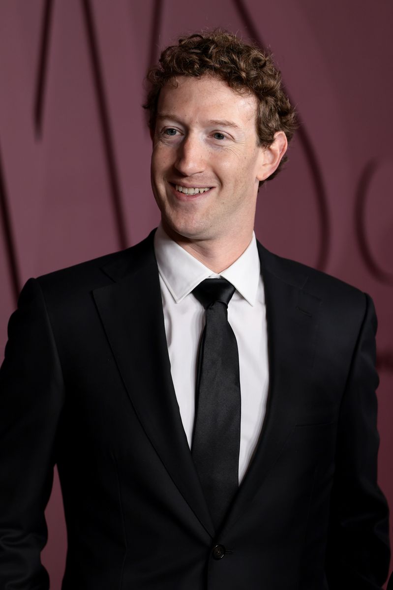 Mark Zuckerberg completes the super hard Murph Challenge on Memorial Day