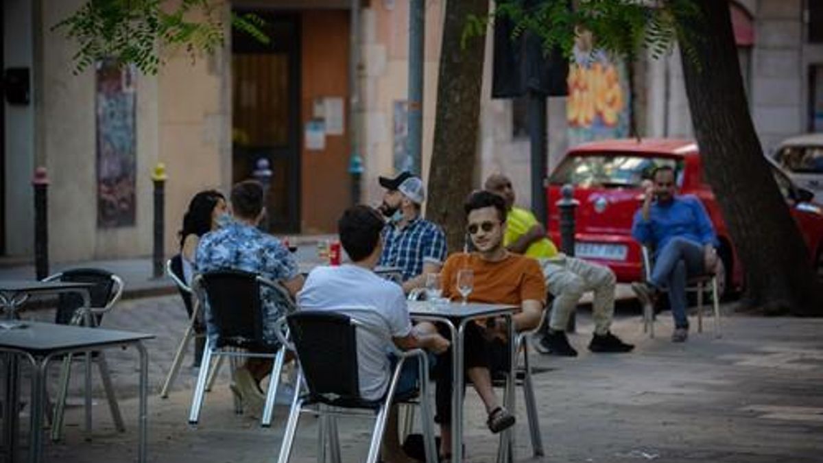 ¿Se acabó comer bajo el sol abrasador? Esta herramienta localiza ...