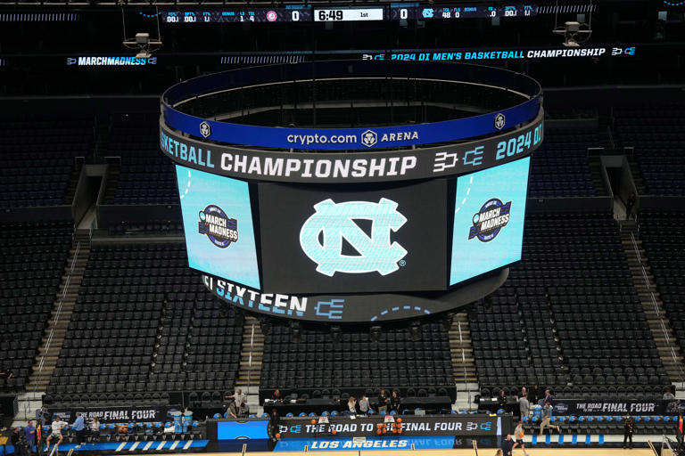 Four-star wing Kevin Thomas officially joins UNC