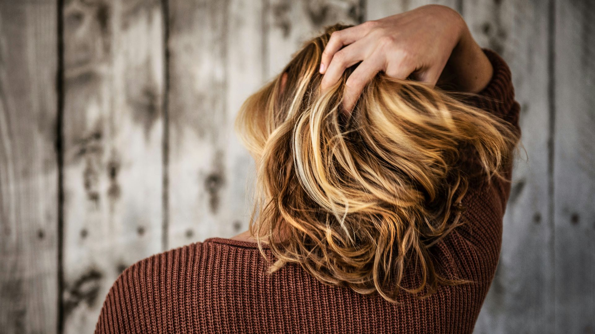 20 flattering hairstyles for round faces