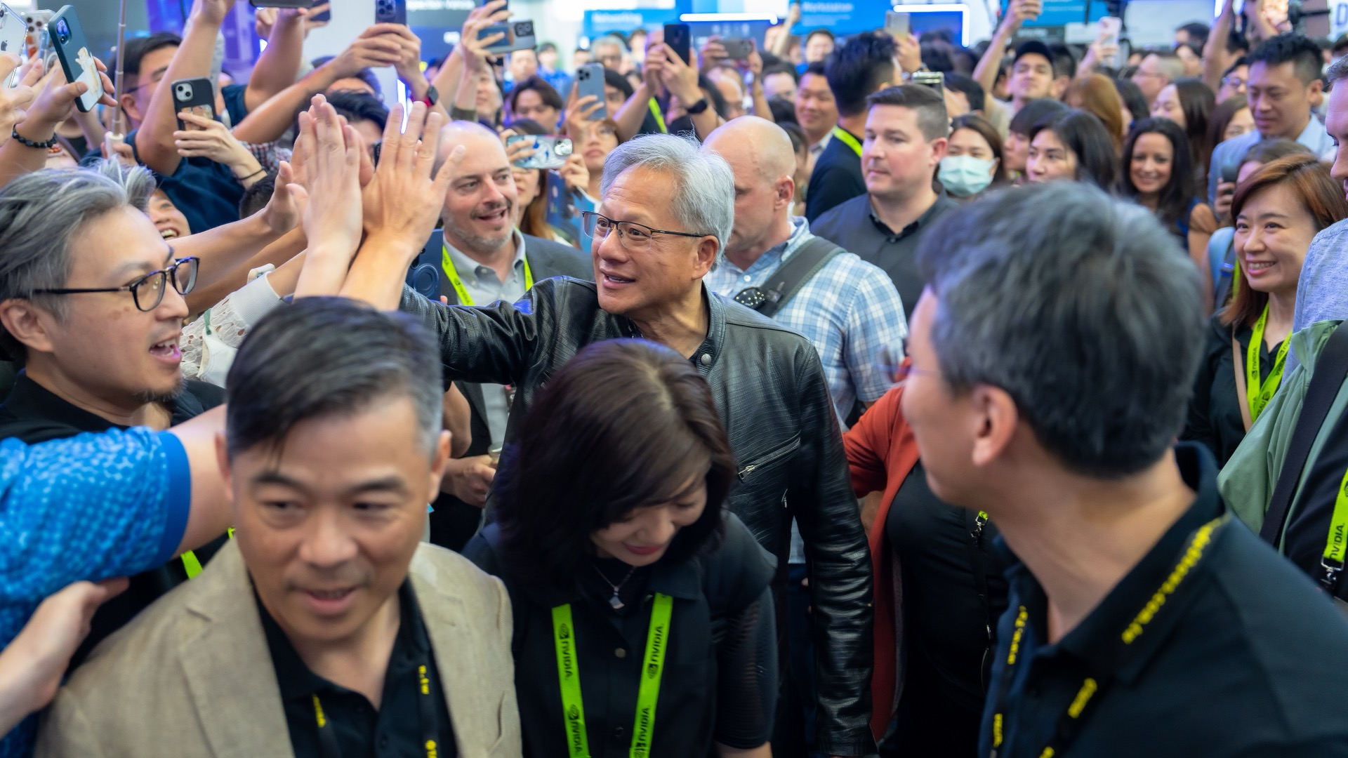 Nvidia stock remains wobbly after earnings: buy, sell or hold?