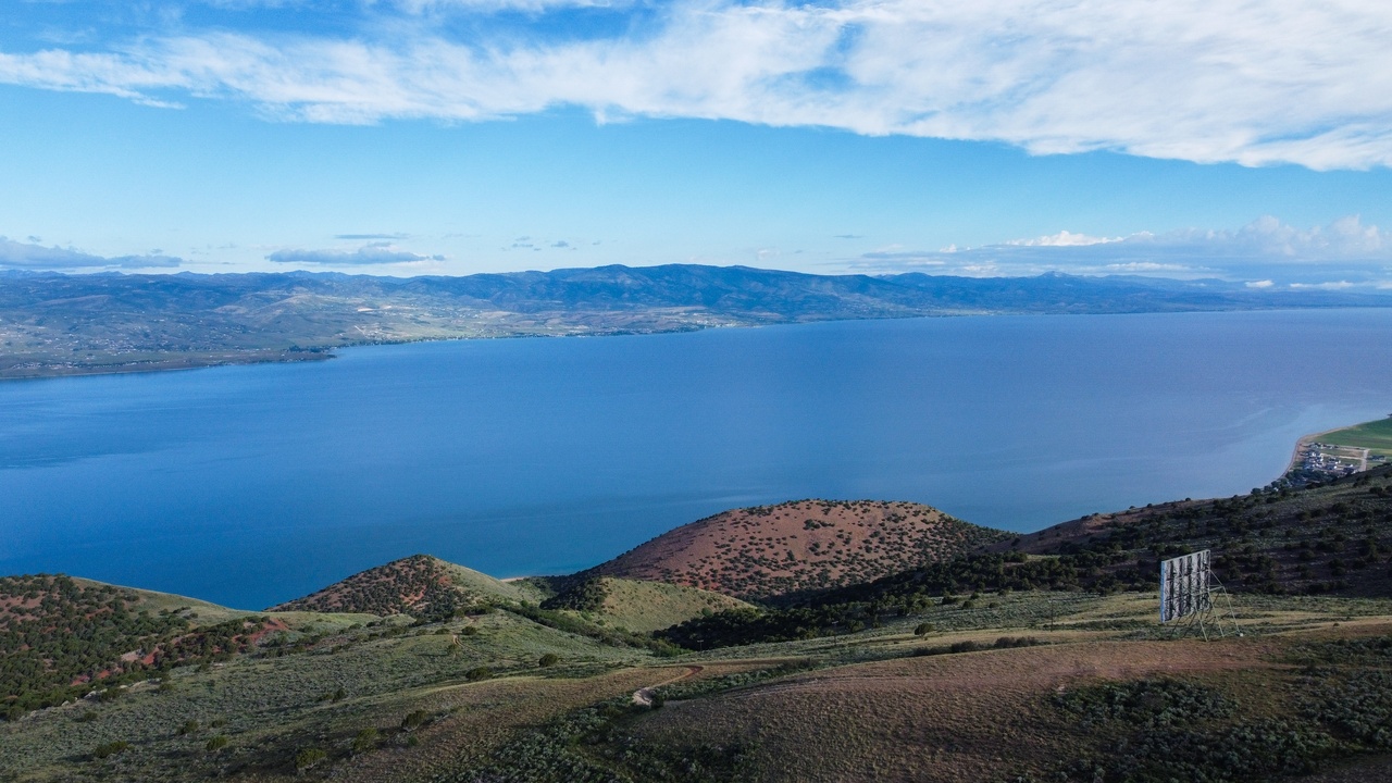 Idaho has a Caribbean-blue lake on the Utah border and four fish found ...