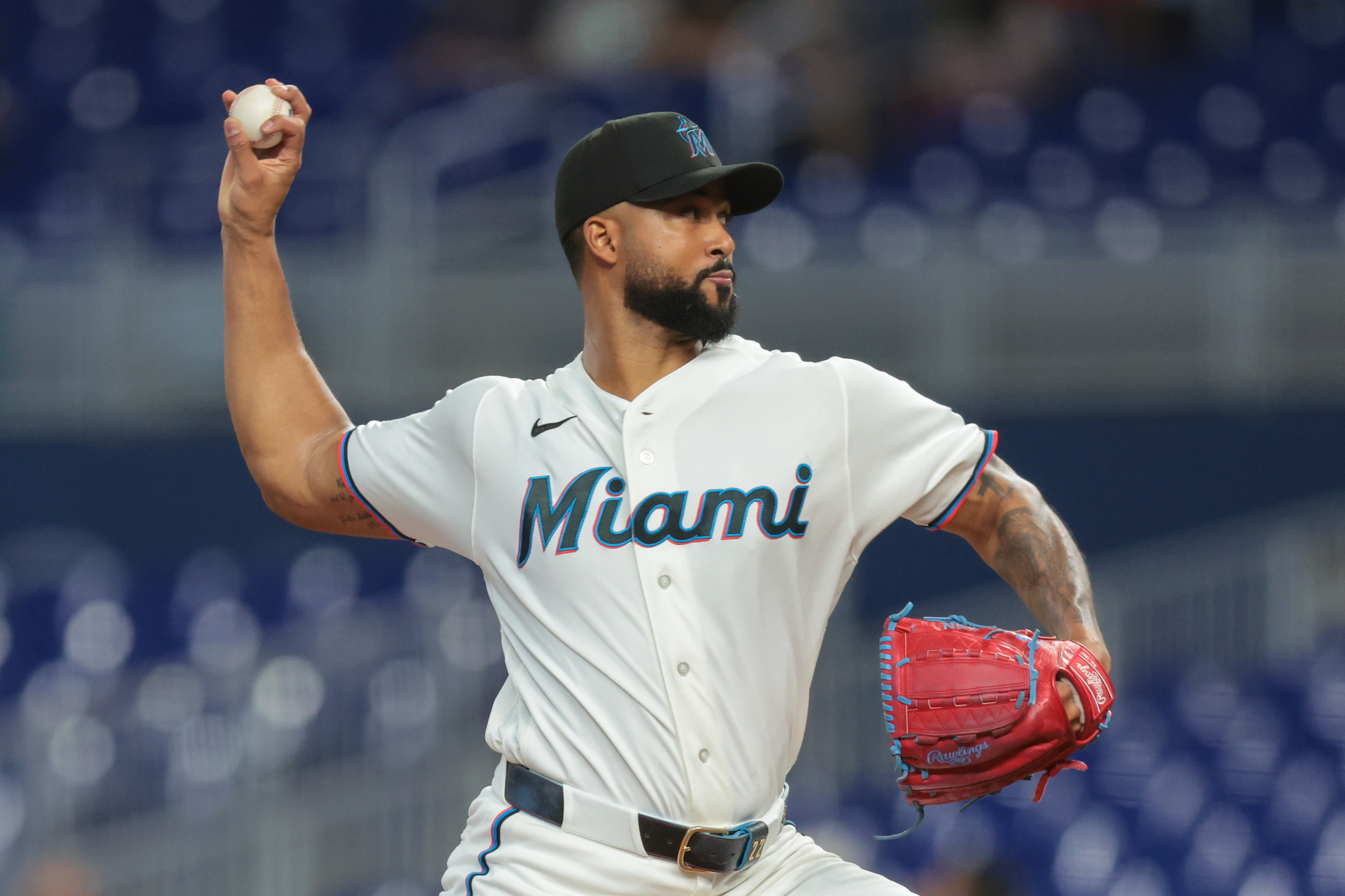 Teams that could blow it up, and a Braves trade target from each (NL)