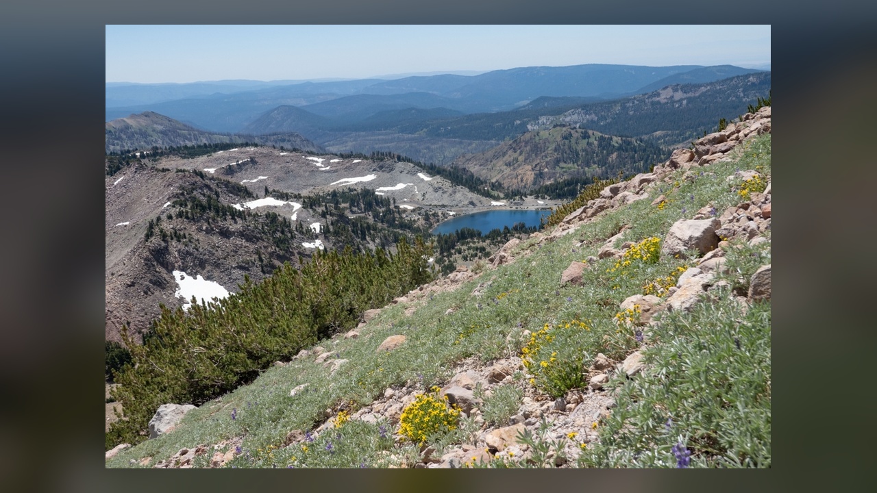This northeastern California park has boiling mud, alpine lakes, and ...