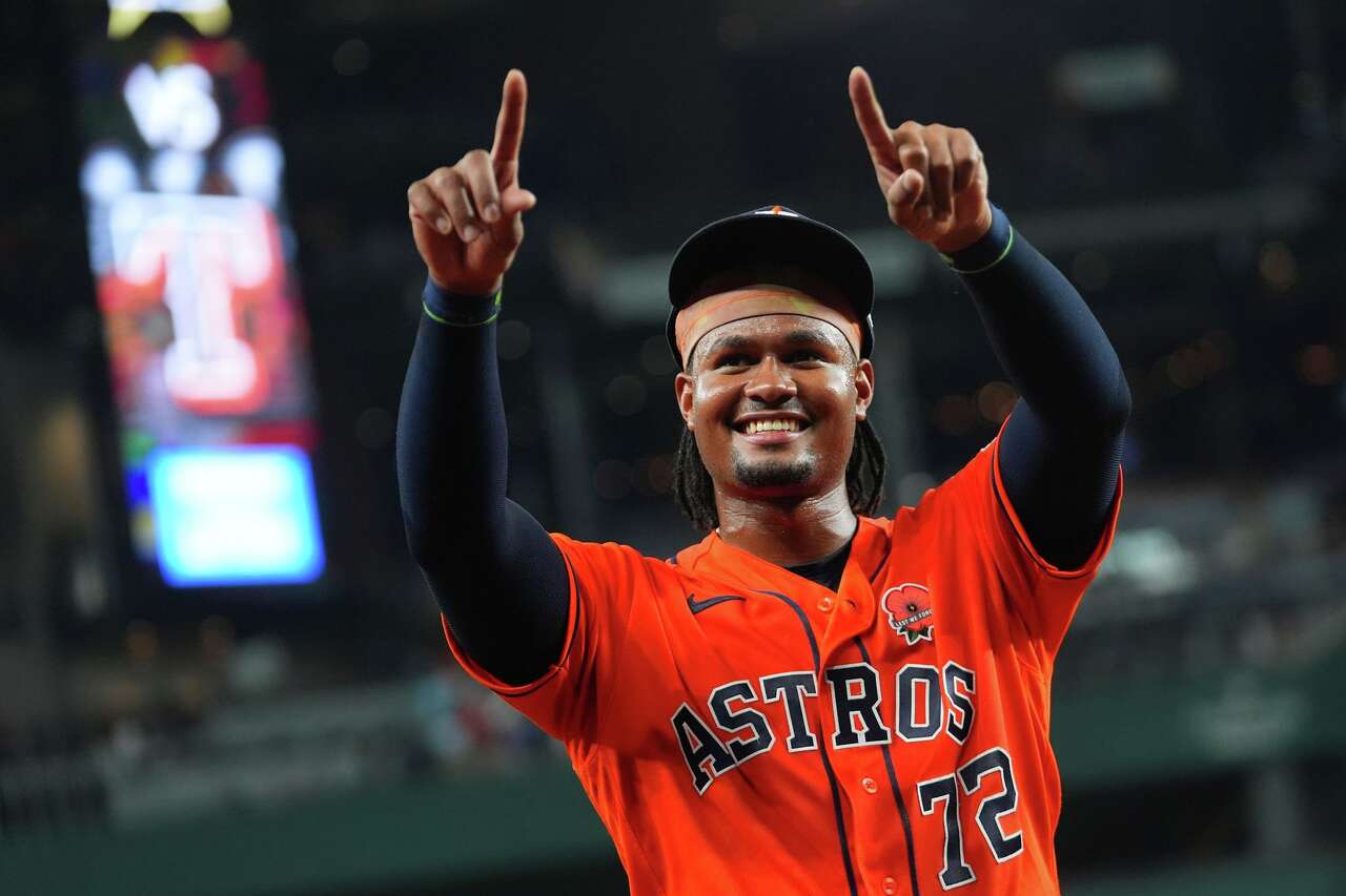 5 things to know about Alimber Santa, Astros rookie reliever who ...