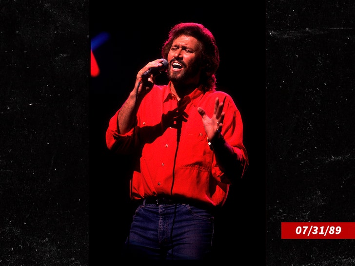 Barry Gibb not dead, singer is healthy and happy
