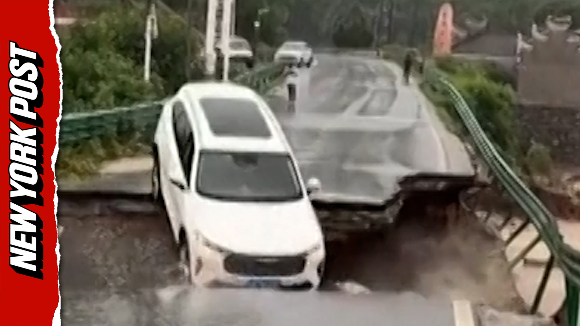 Terrifying video captures car plummeting into river after bridge ...