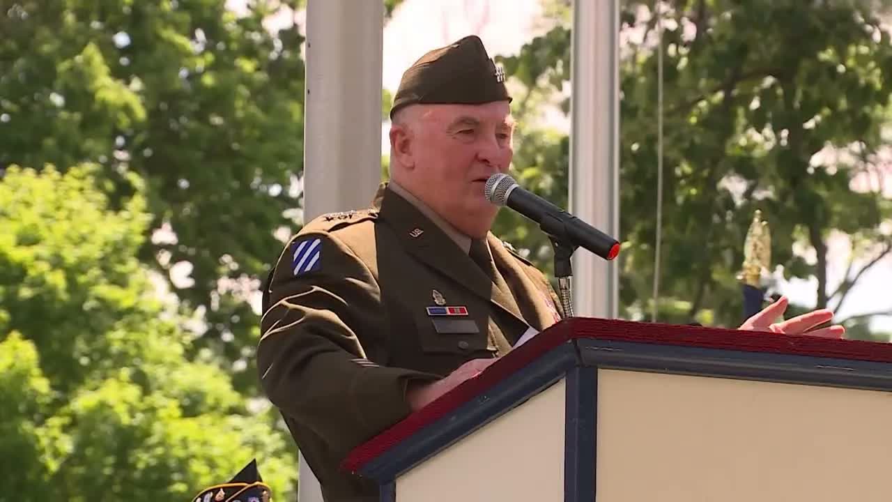 Lt. Gen. Rick Lynch delivers speech during Hamilton Memorial Day event