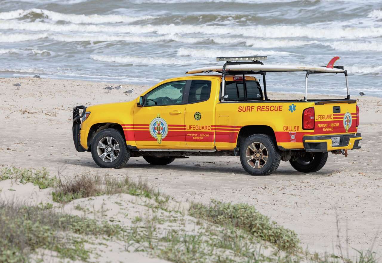 Galveston shark attack prompts rescue operation from Coast Guard
