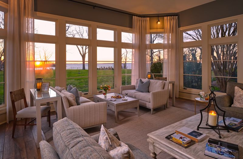 This adults-only Maryland retreat will make you forget the outside ...
