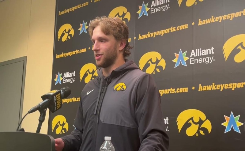 ESPNs Growing Panic Over Iowas Quarterback Situation Is Impossible to ...