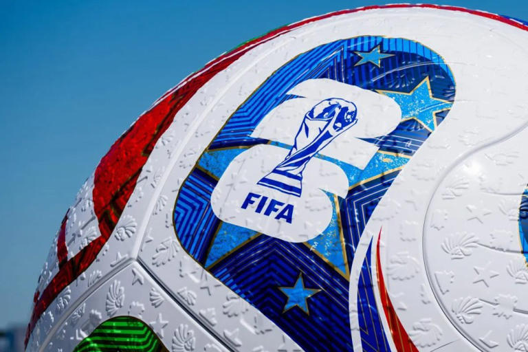When do Argentina and England arrive in KC? FOX4 has the answer