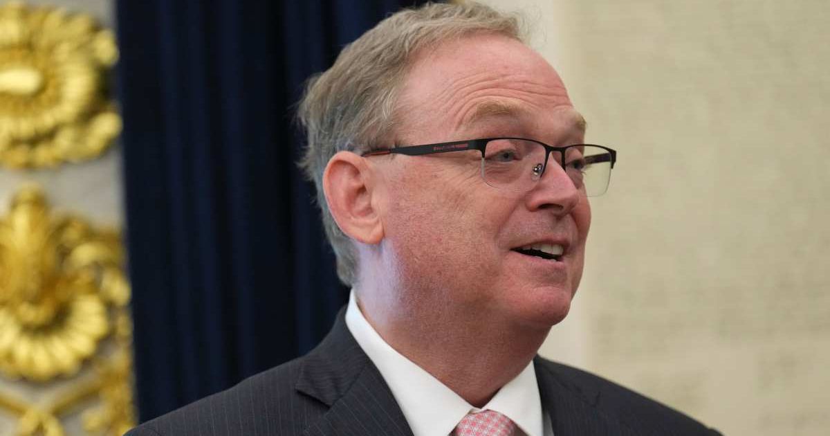 Trump advisor says oil prices will collapse with Strait of Hormuz reopening