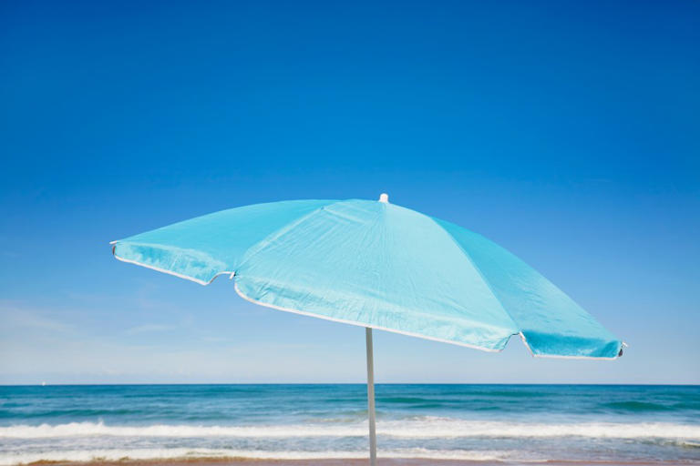 ‘Umbrellas only’ rule now in effect at beaches in this Southern ...