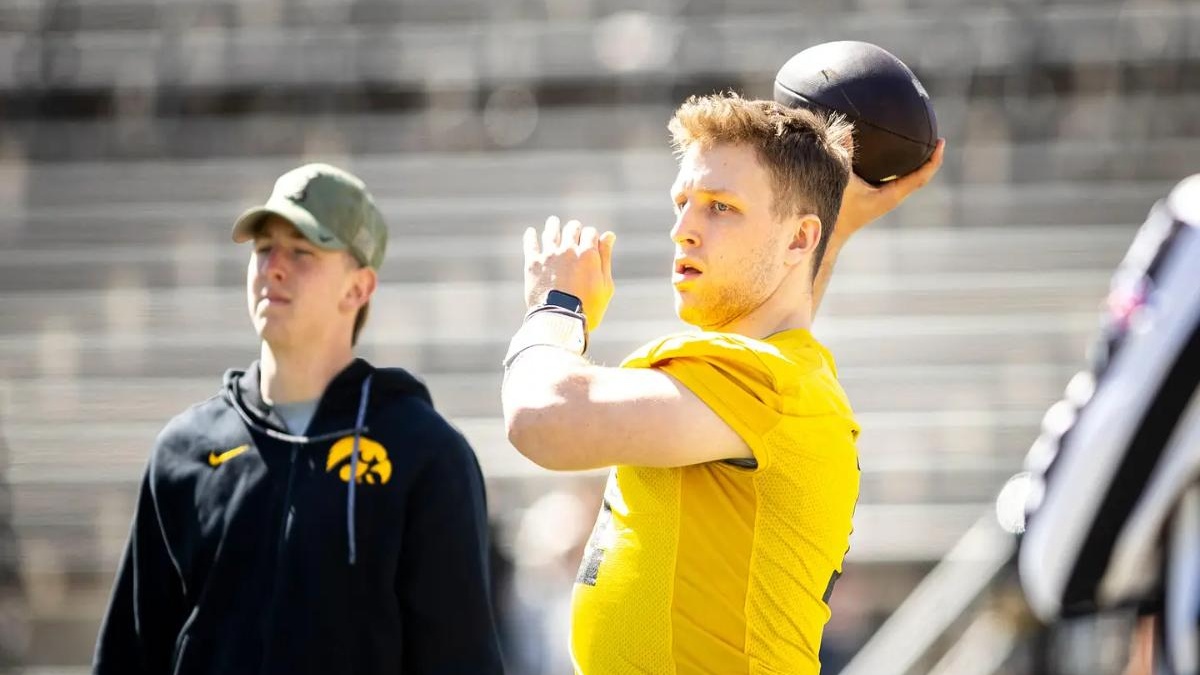 ESPNs Growing Panic Over Iowas Quarterback Situation Is Impossible to ...