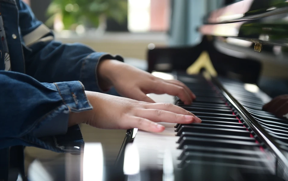 Payam Method blends fun and rigor to reshape piano teaching