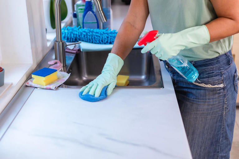 8 easy cleaning tasks you should do before bed for a tidy morning