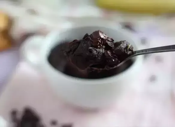 Vegan mug cake - chocolate and peanut butter in 1 minute