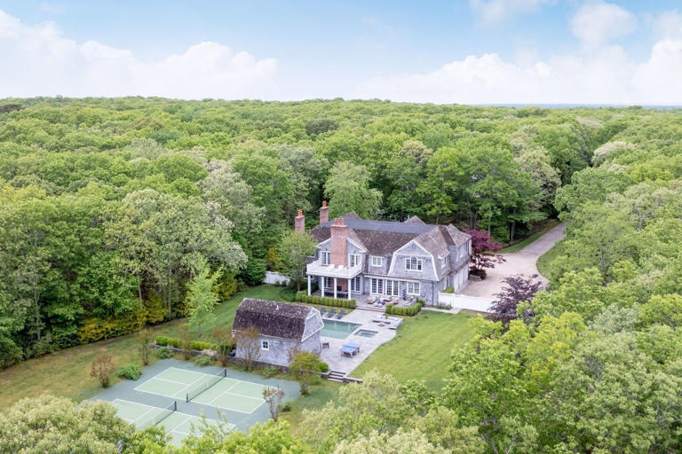Libbie Mugrabi lists her Bridgehampton estate for $25 million