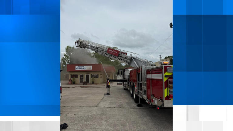 Crews battle fire at Decatur donut shop