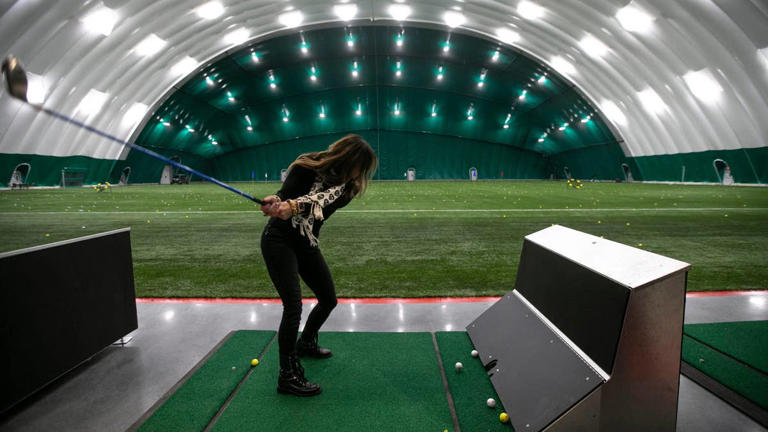 Here's how practicing off mats differs from practicing off real grass