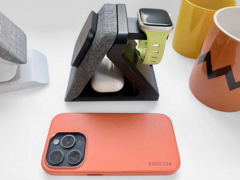 Journey Summit Ultra review: 3-in-1 charger with fast iPhone charging