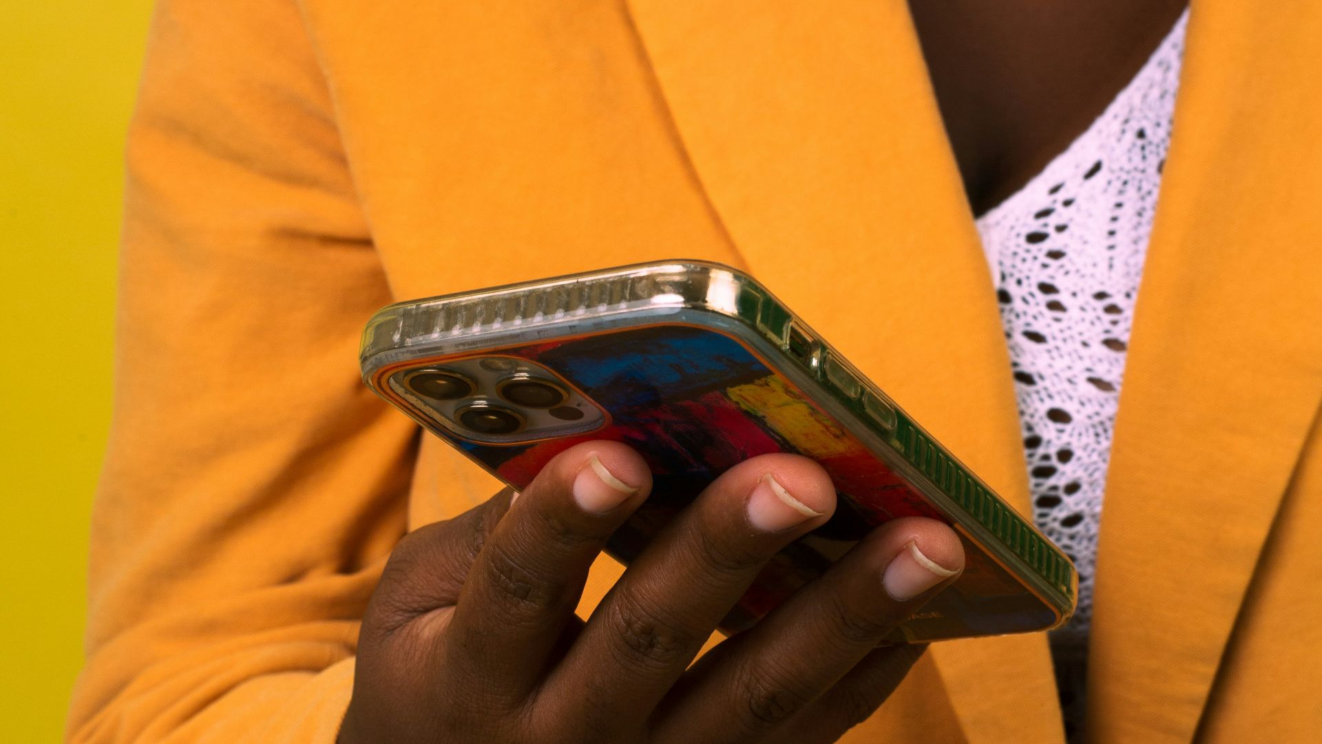 10 phone games women are addicted to & 10 mostly men play