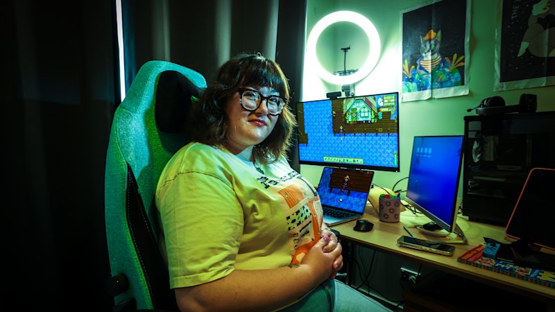 Video games were Cassandra’s refuge. Then she began to lose her sight