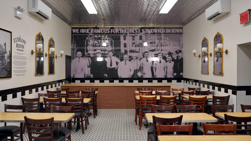 NYC's iconic Katz's Deli reopens its long-shuttered secret dining room ...