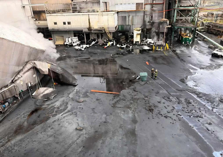 2nd person dies, 9 still missing in chemical tank rupture at paper mill ...