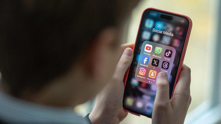 Students' use of cellphones in schools restricted under new Maryland law