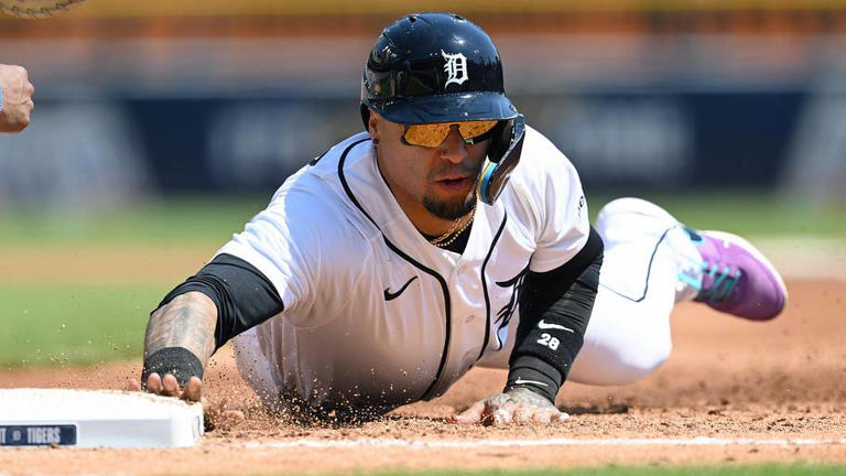 How Javier Báez’s situation could impact the Tigers moving forward