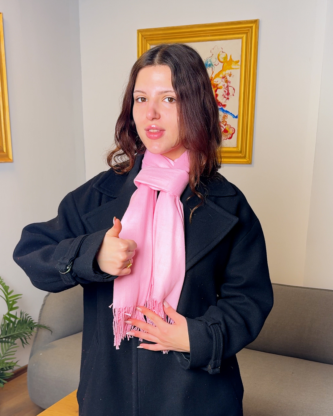 The scarf styling trick you need this season🧣 ️