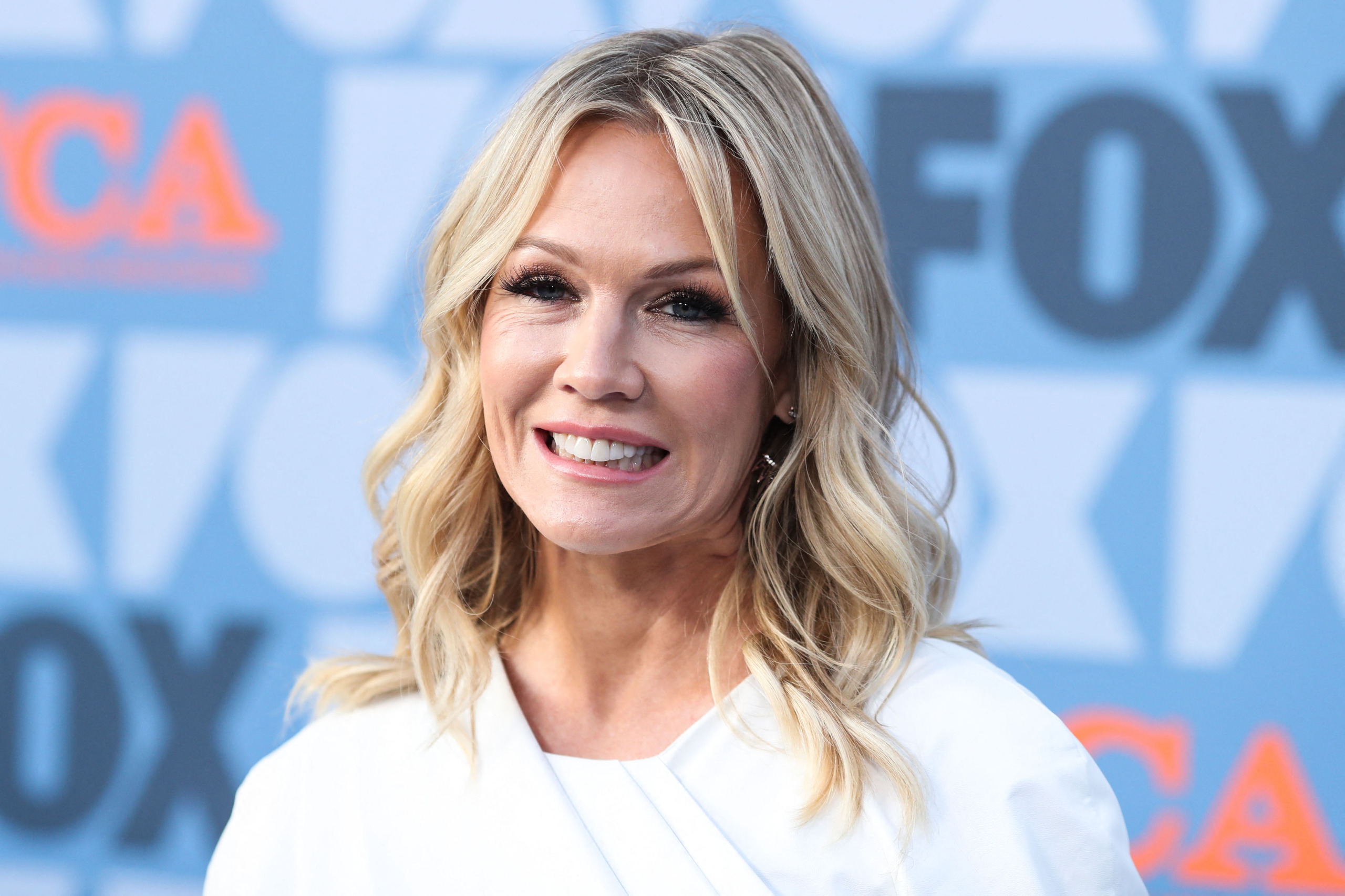 Jennie Garth got 'hypnotized' to not pee in her pants when she was on ...