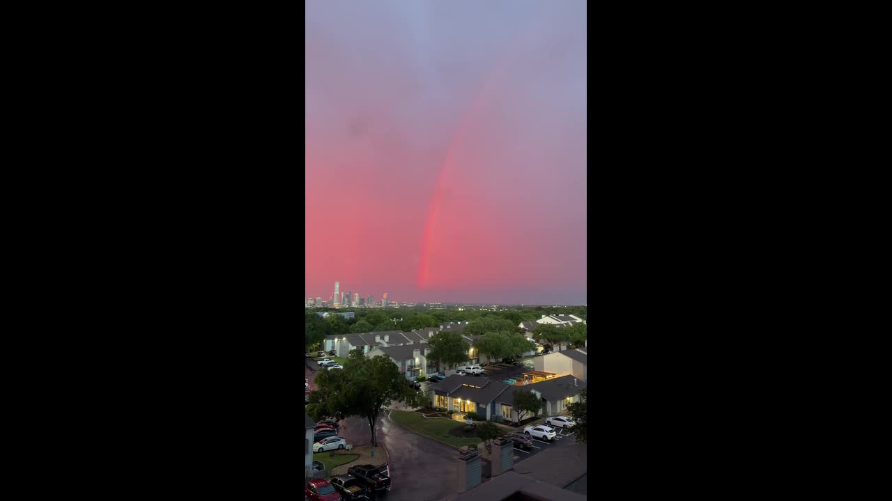 Rare rainbow and lightning captured over Austin, Texas