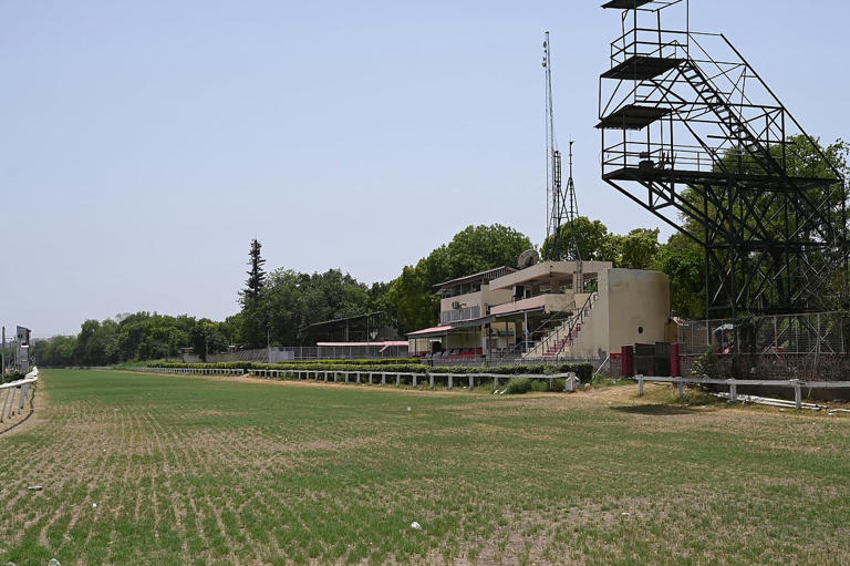 Centre gets HC nod to resume eviction process of Race Club in central Delhi