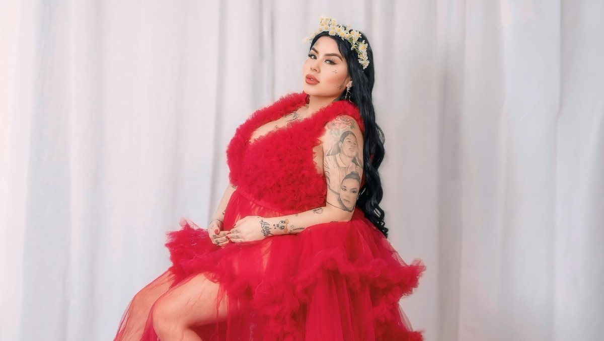 Influencer Mona revela cuál es el estado de salud de su bebé tras ...