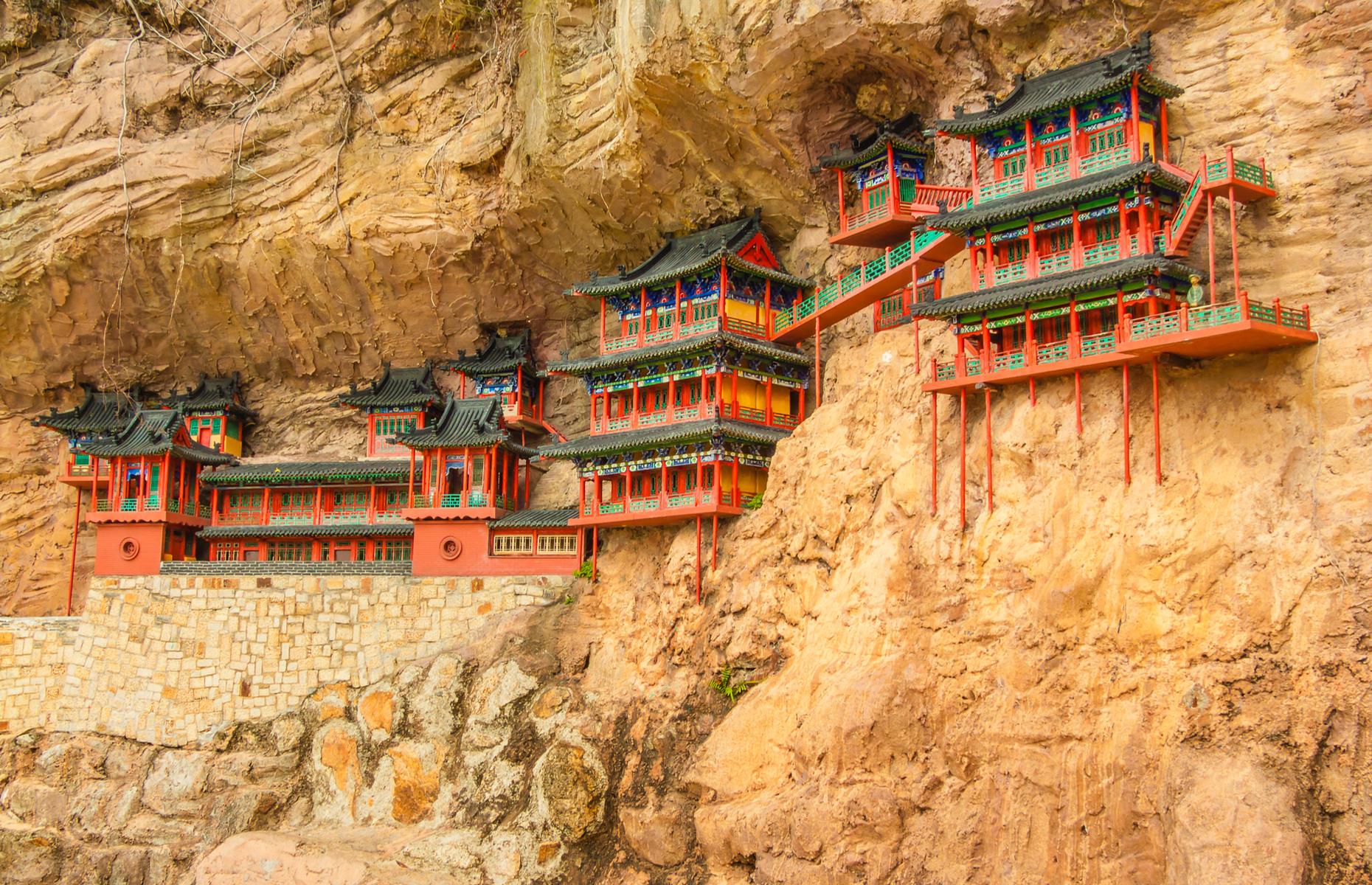 These 35 cliff-hanging places will give you serious vertigo