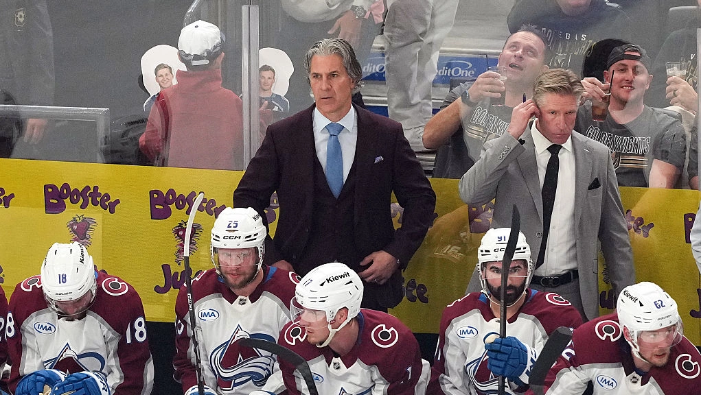 MacKinnon to play in Game 4 as Avalanche face sweep