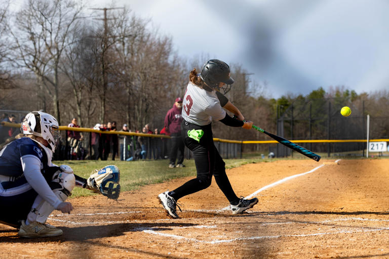 Stroudsburg softball duo to continue softball careers at Division I level