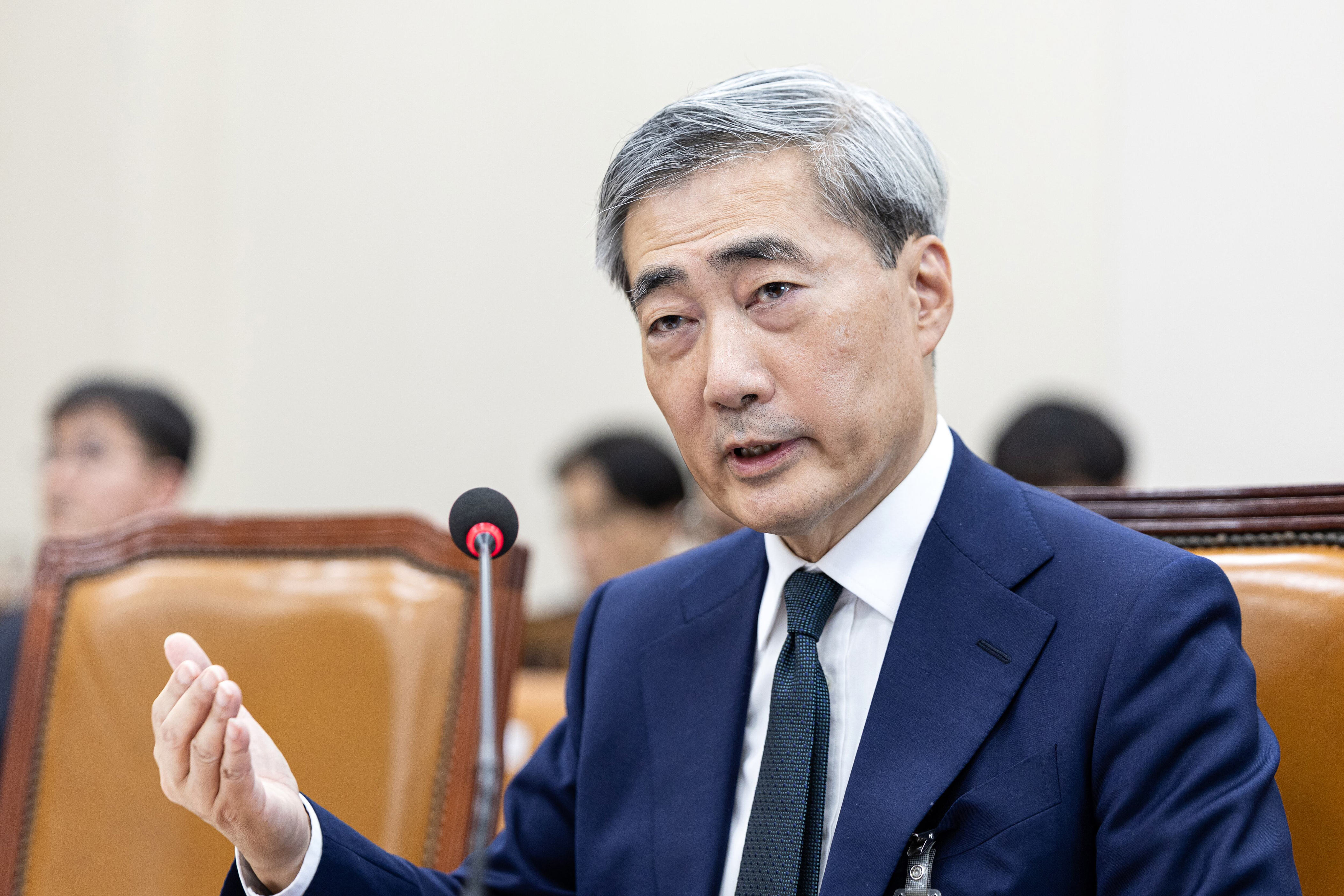 Bank of Korea weighs rate hike on inflation, growth