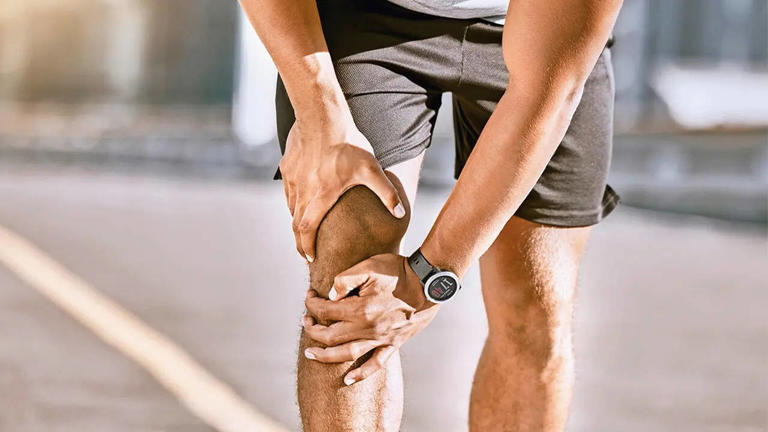 Knee pain can start in 40s. Watch for 'cinema sign'