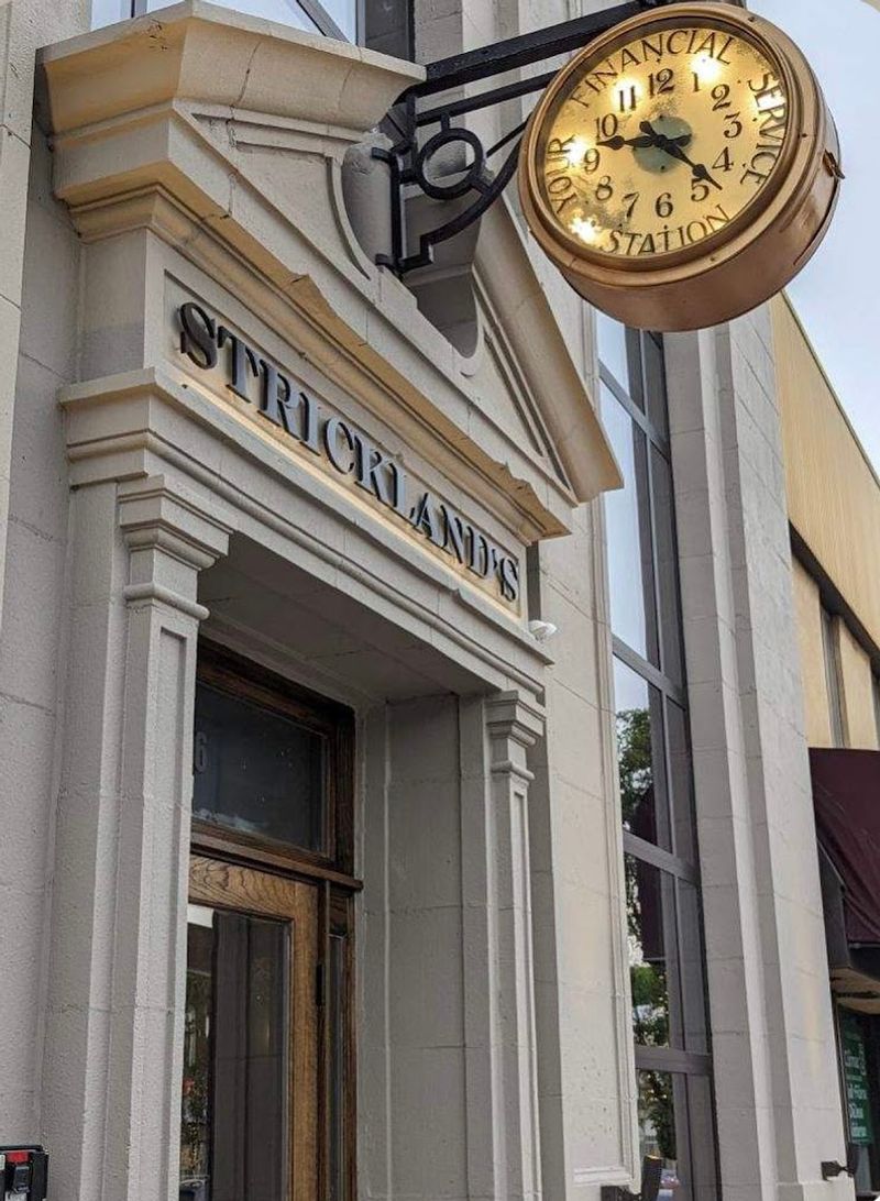 This New Jersey steakhouse used to be a 1920s bank and now ages steak ...